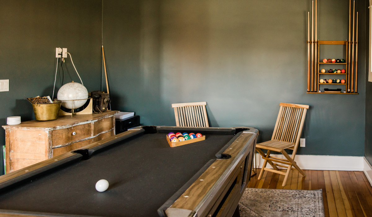 Choose the Best Felt Color for Your Pool Table! – The Homebody Living